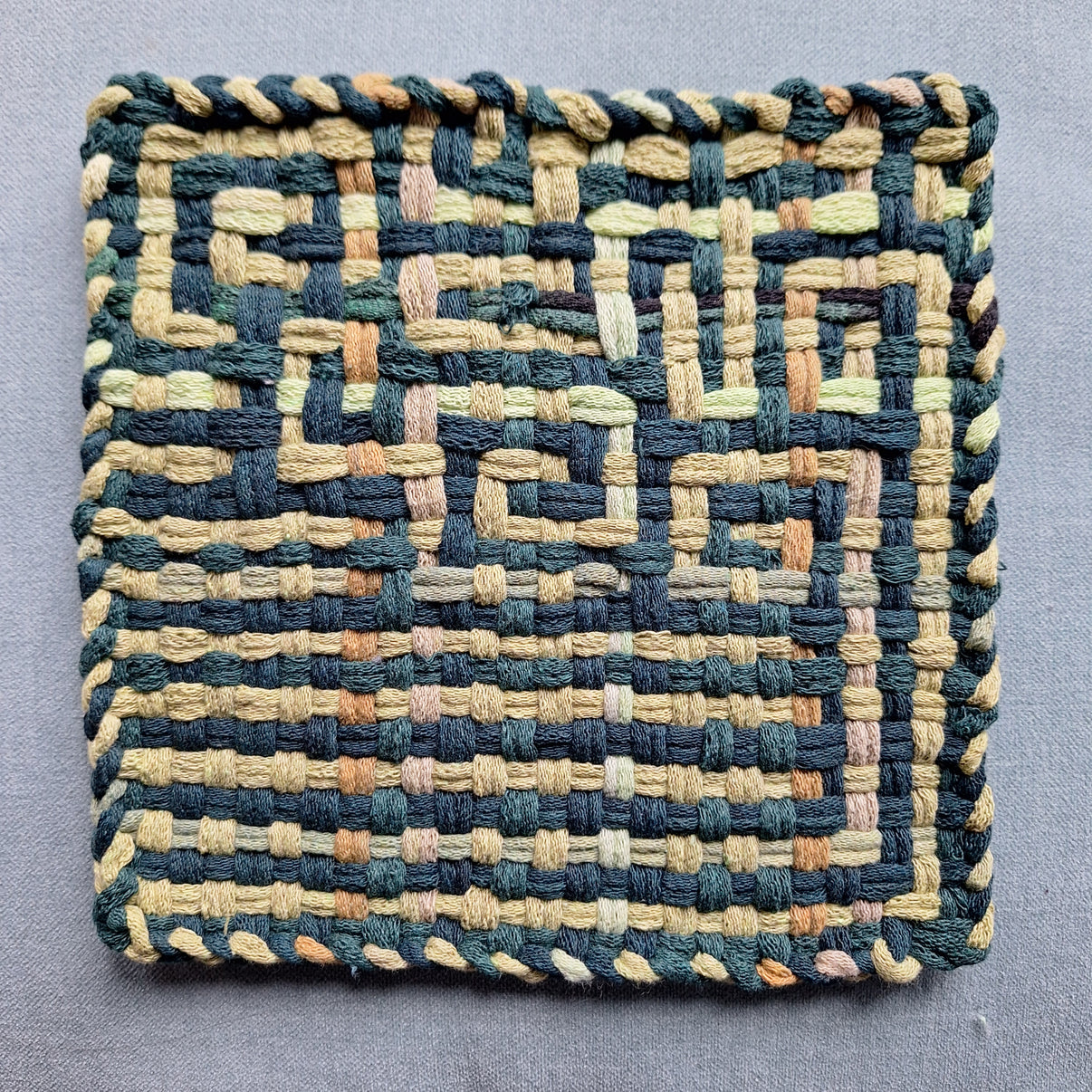 Free Patterns for Potholder Looms - Shadow Weave – Minnesota Platypus ...